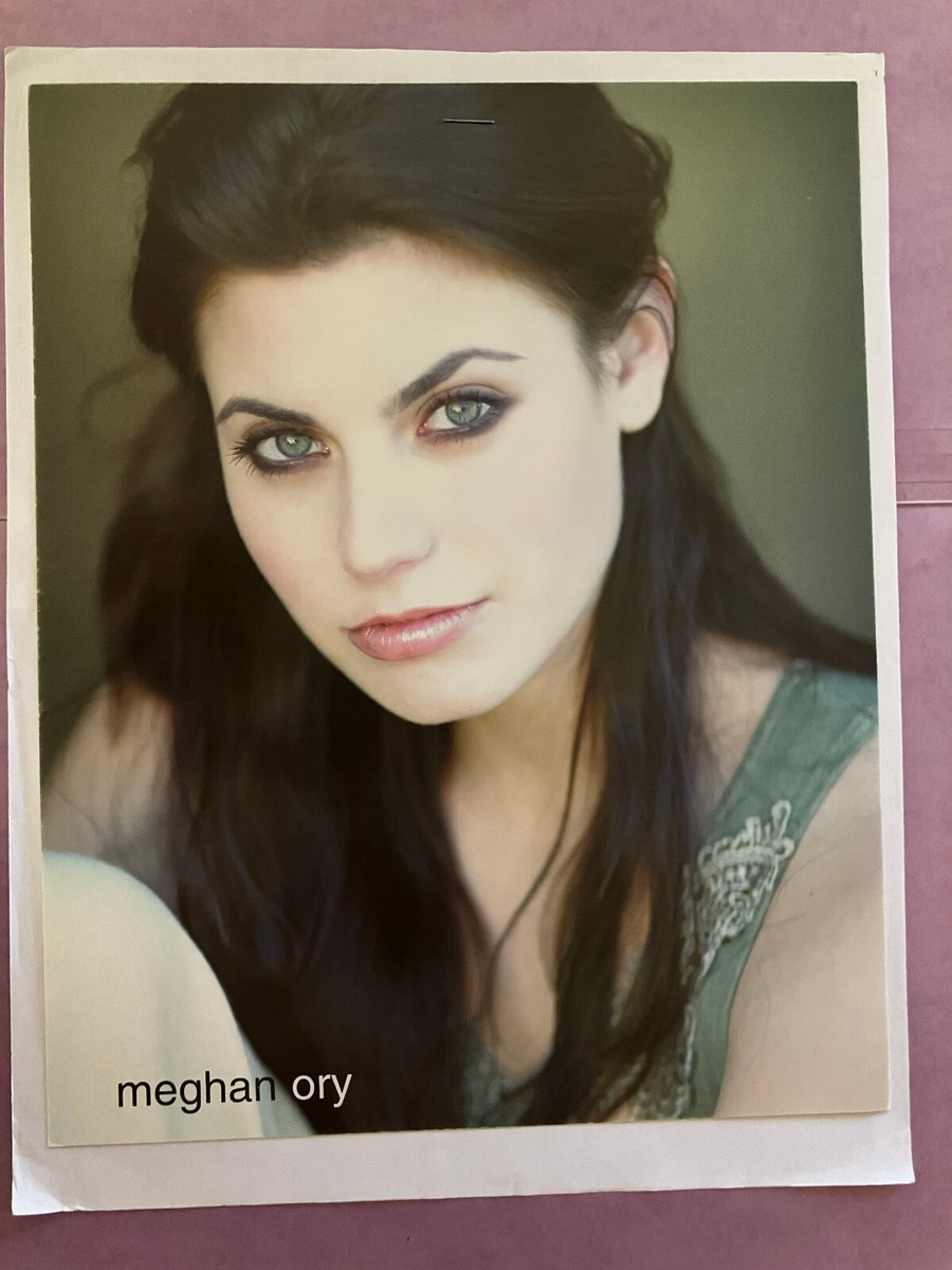 Once Upon A Time Fan Page Meghan Ory Photoshoot