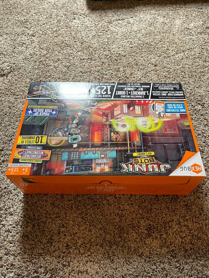 Hexbugs Junk Bots Revs Hideout Construction Kit Play Set Toys Kids New ...