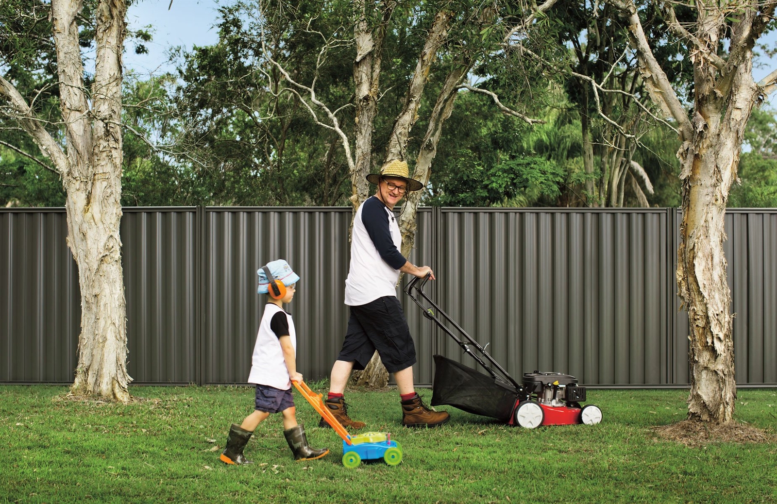 VIC NEW Stratco Good Neighbour® Wavelok® Fence Panel | eBay