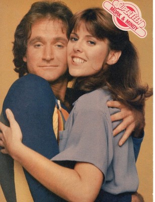 Robin Williams Pam Dawber pinup Gene Simmons Maurice Gibb Peter Criss ...