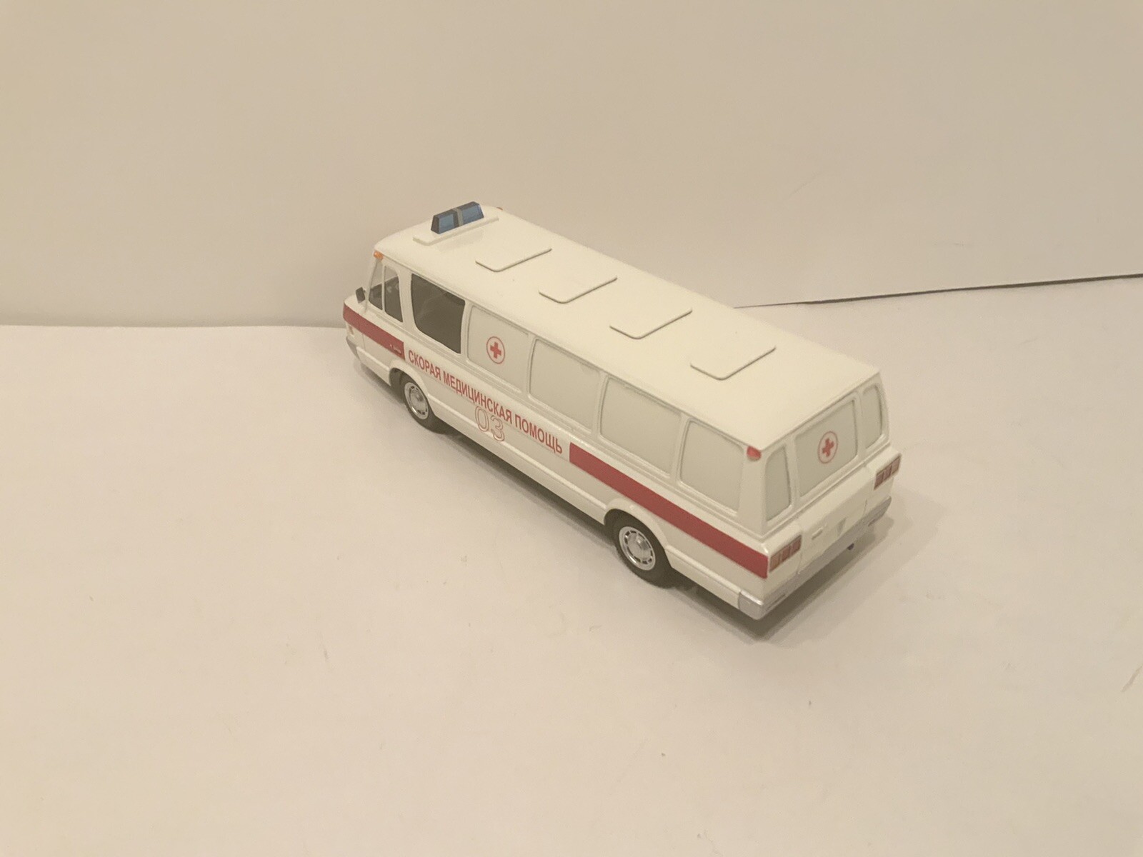 1/43 1971 ZIL-119 Ambulance bus handmade by Kherson-Models Ukraine ...