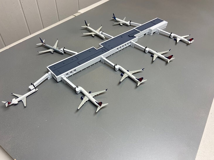 1/400 Scale Model Airport Terminal Concourse #5070 | eBay
