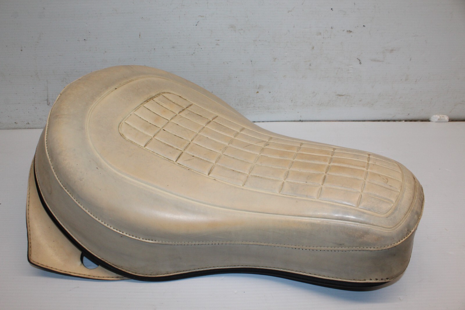 Harley Panhead FL Shovelhead Buddy Passenger Seat 52506-65B | eBay