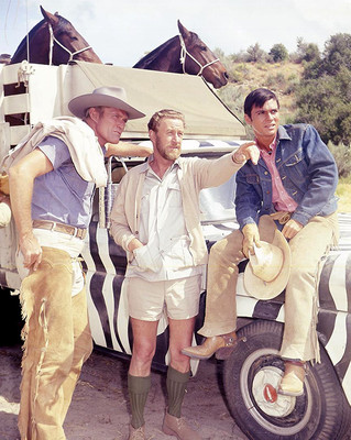Chuck Connors, Ronald Howard, Todd Clark - Cowboy in Africa - 8 1/2 X ...
