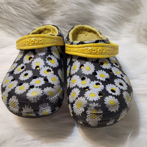 Crocs Girls Black Floral Daisy Clogs Yellow Classic Lined Youth Size 5 ...
