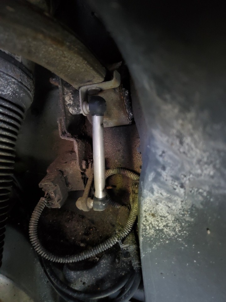 Mercedes S500 4matic airmatic front level sensor arms Set 2203202589 ...