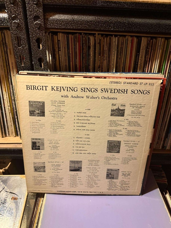 Birgit Kejving With Andrew Walter – Sings Swedish Songs Vintage 33rpm ...