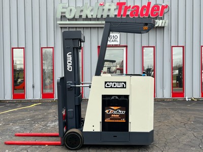 Forklifts - Crown Electric