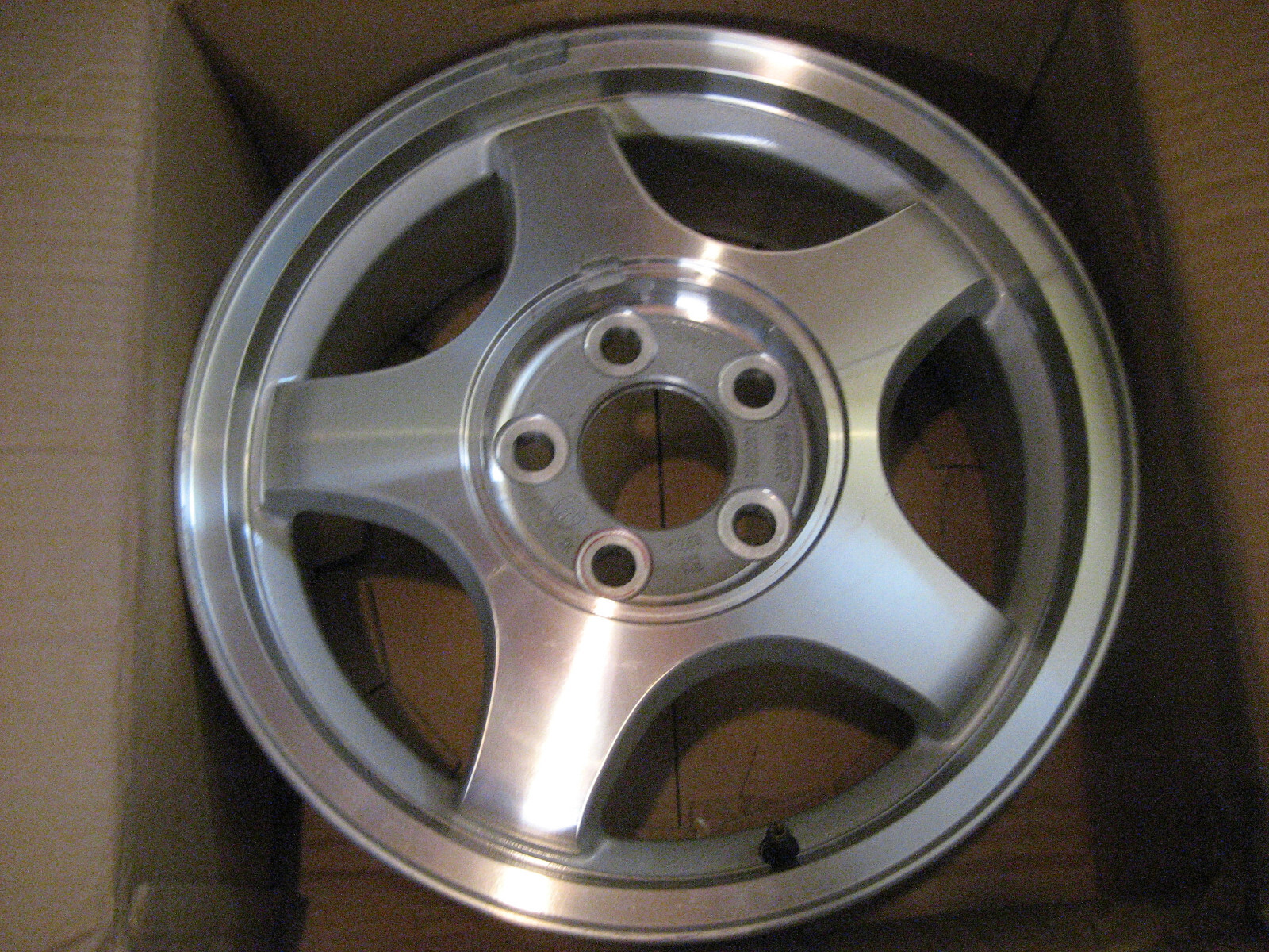 Wheel Alloy 5 Spoke 16x6.5 GM 9592871 Chevrolet Monte Carlo Lumina ...
