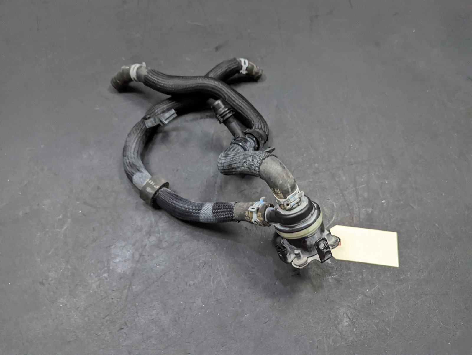 AUX Coolant Water Pump w/ Hoses 2022 Chevrolet Equinox 23463177 2018 ...