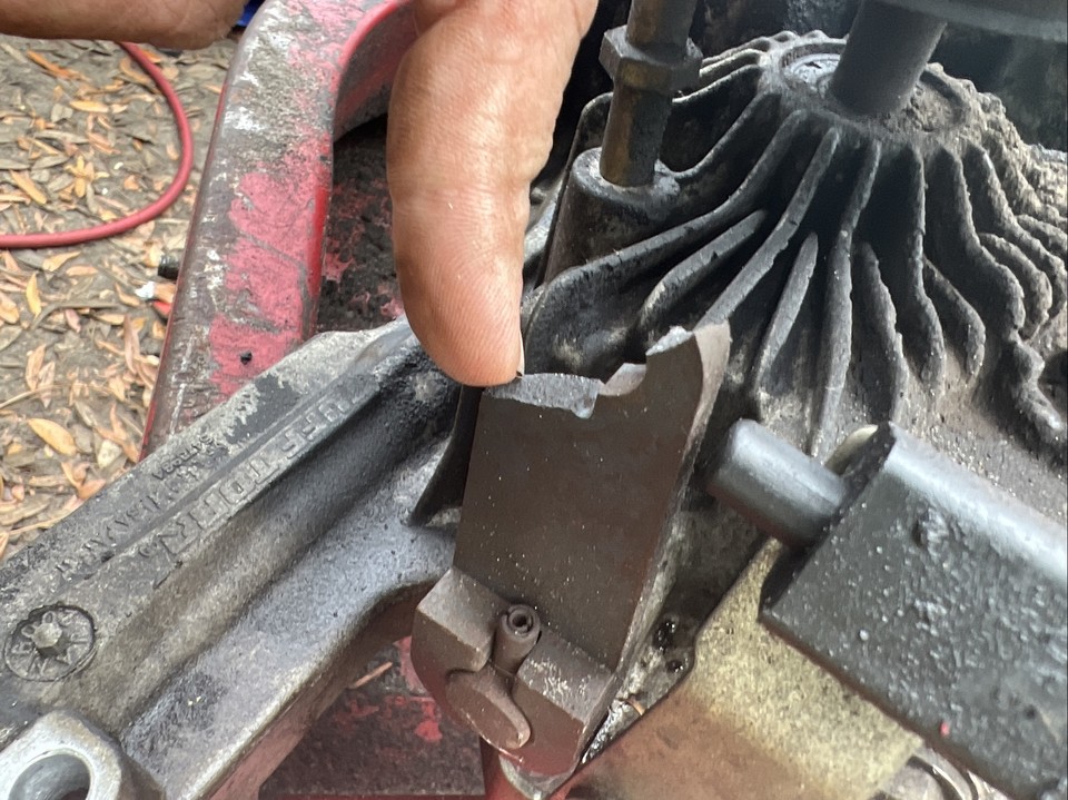 John Deere D100 ; 100 Series Transmission ; 768T202411 ; MIA10910 | eBay