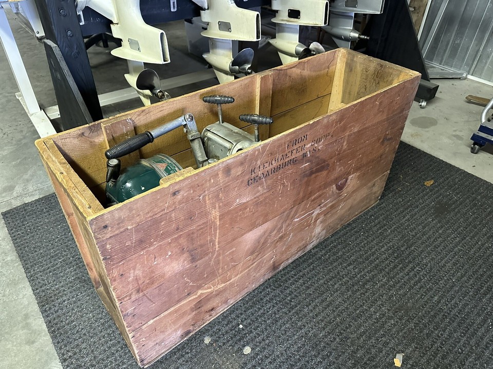 Mercury Outboard Motor Vintage KG-4 with Original Mercury Shipping ...