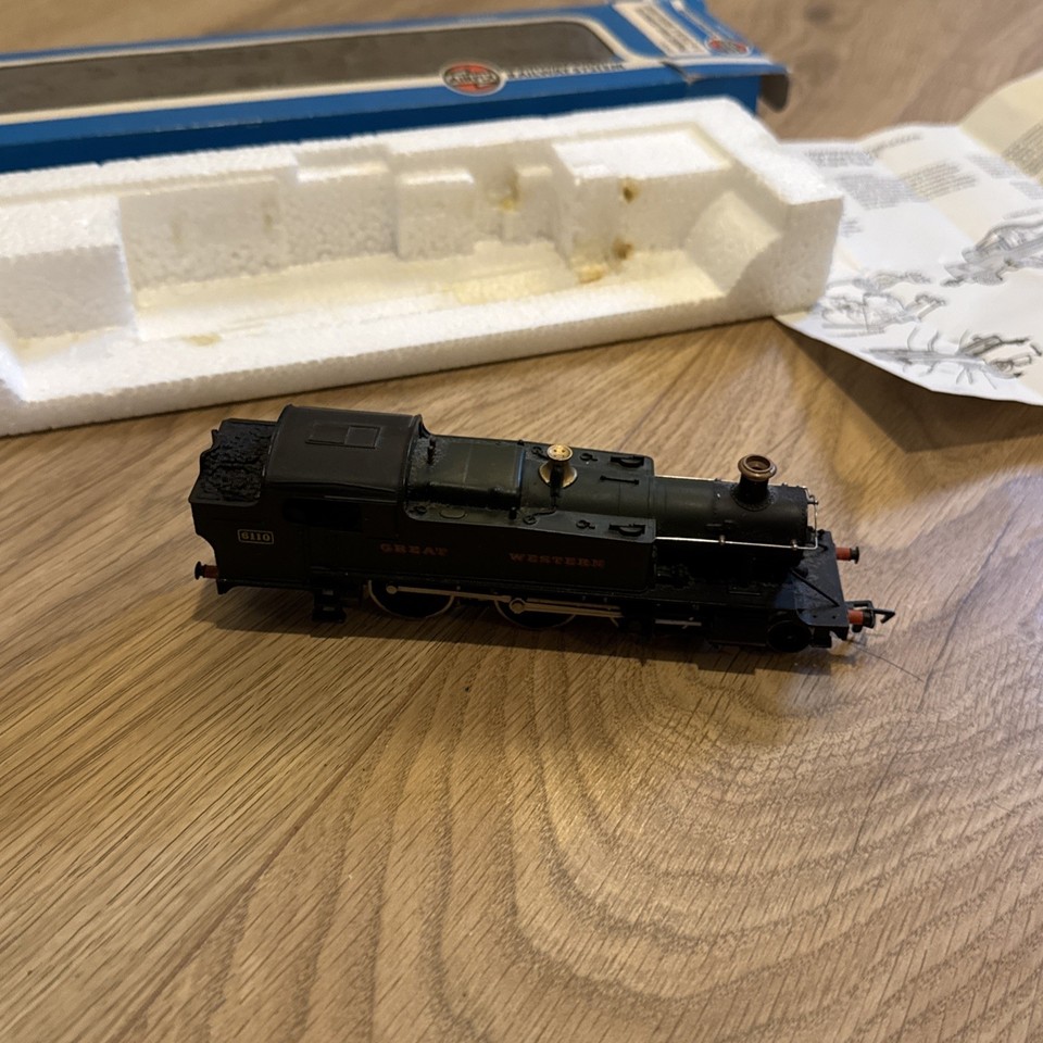 Airfix OO Gauge 54150-1 GWR 2-6-2 Prairie 6110 GWR Green Locomotive ...