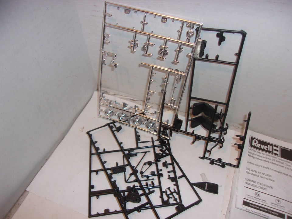 Revell Motorworks ‘56 Chevy Bel Air 1:24 Scale Plastic Model Kit Parts ...