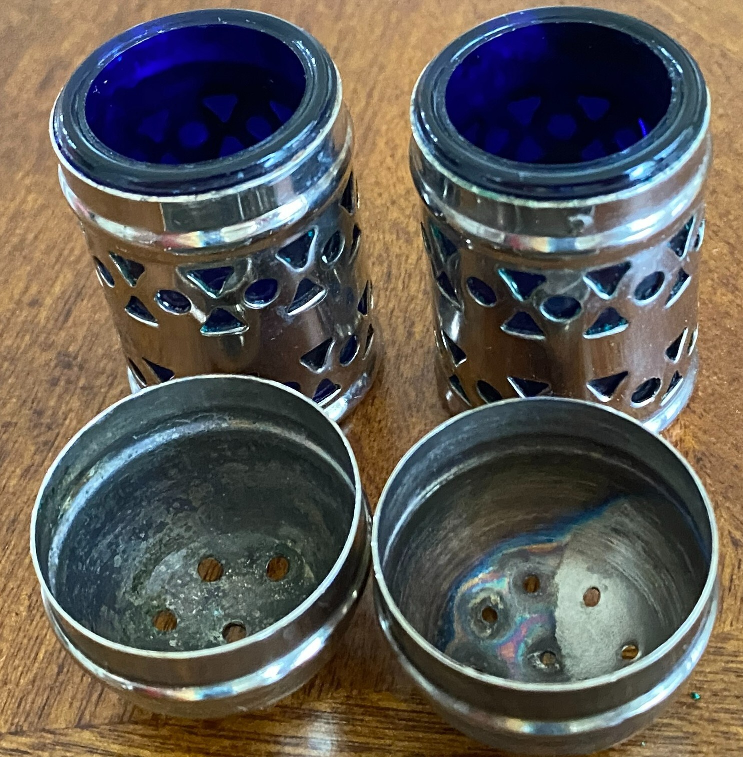 Vintage EPNS Silver-Plated Cobalt Glass Lined Salt/Pepper Shaker Set ...