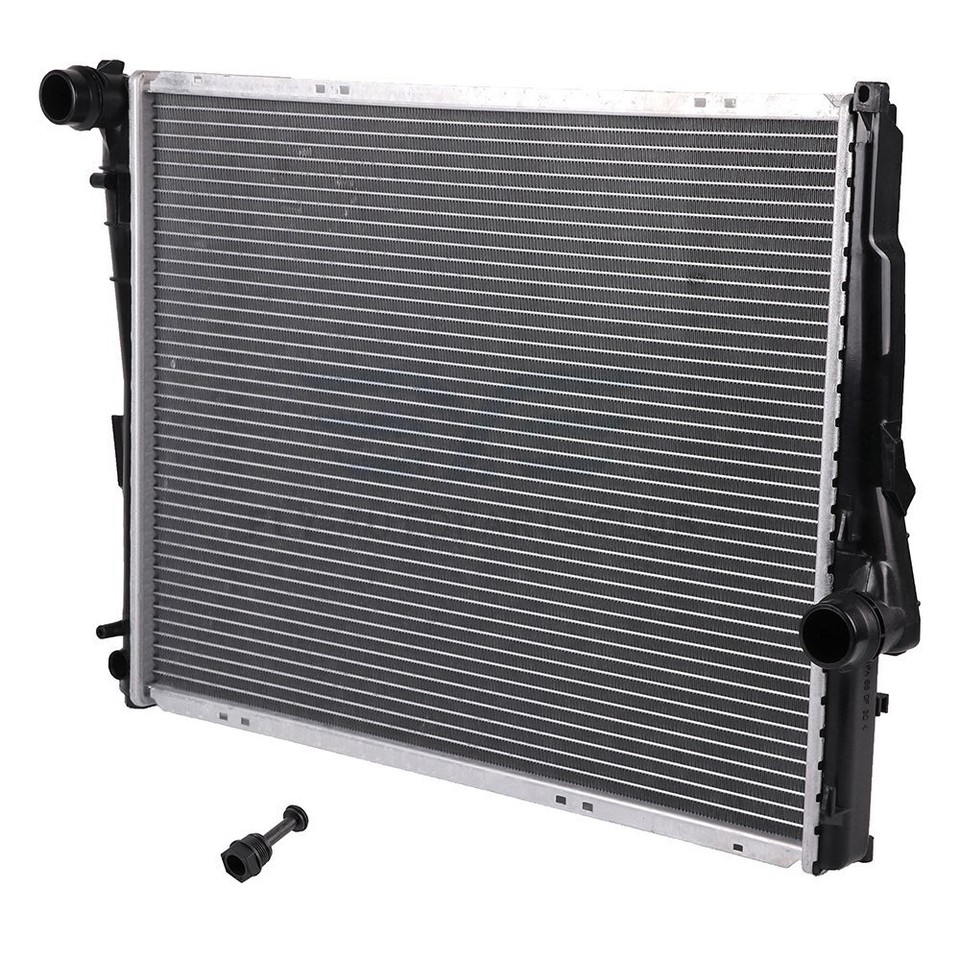 CU2636 Radiator For 03-09 BMW Z4 01-05 320i 325Ci 325i 325xi 330Ci 330i ...