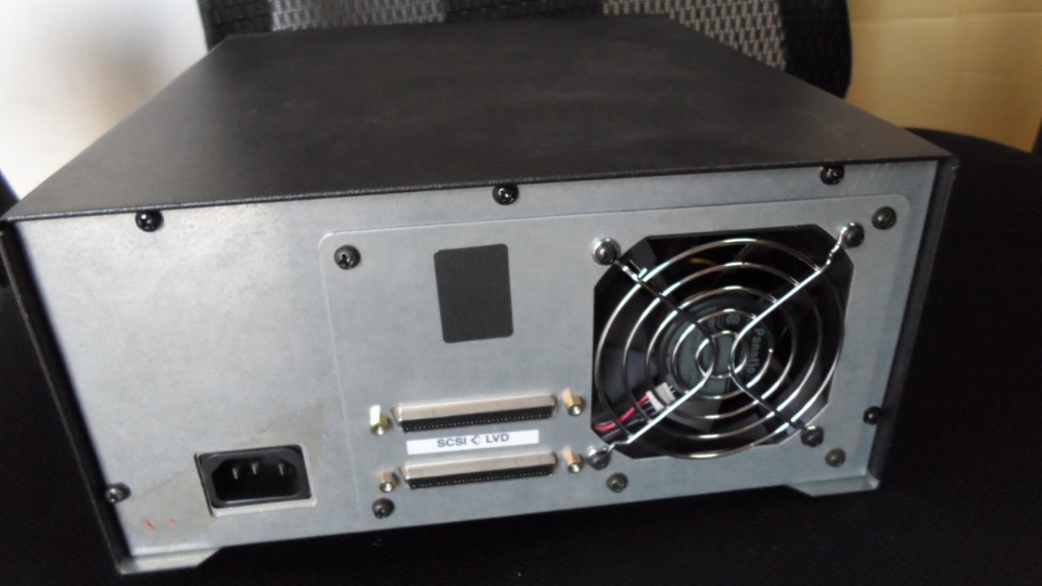 IBM 120/240Gb DDS4 DAT40 3503-B1X Tape Drive External AutoLoader ...