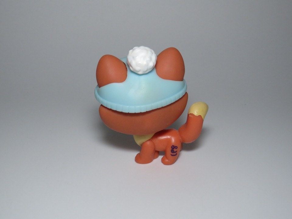 Snowy Day Fox With Hat Littlest Pet Shop Hasbro LPS #1028 | eBay