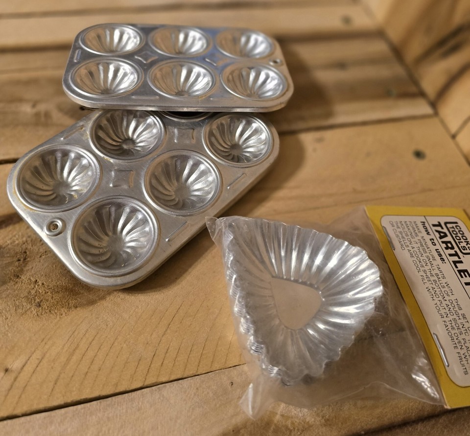 Lot 6 Heart Shaped Tart Tartlet Molds Aluminum & 2 Mini Baking Pans ...