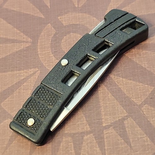 Buck Knife Made In USA 425 Bucklite Small Lockback Black Lightweight ...
