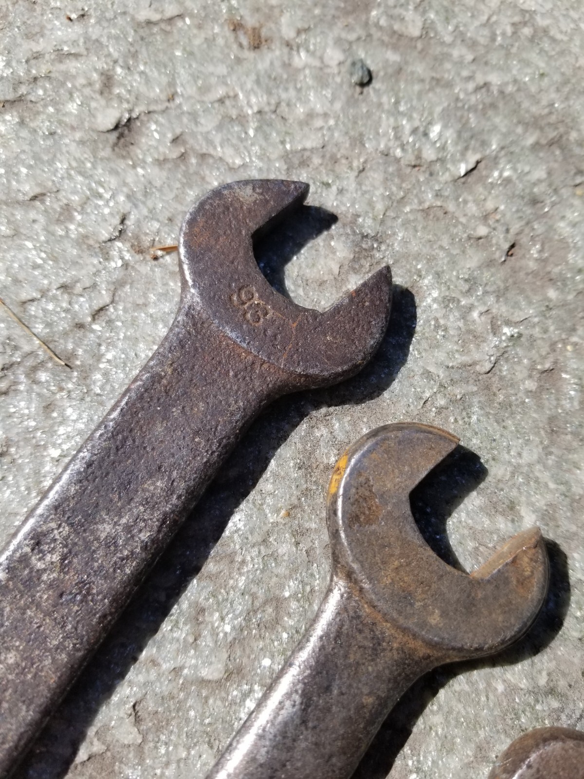 Lot Of 5 Vintage Wrenches Spanners Buffalo VLChek Antique Wrench Set ...