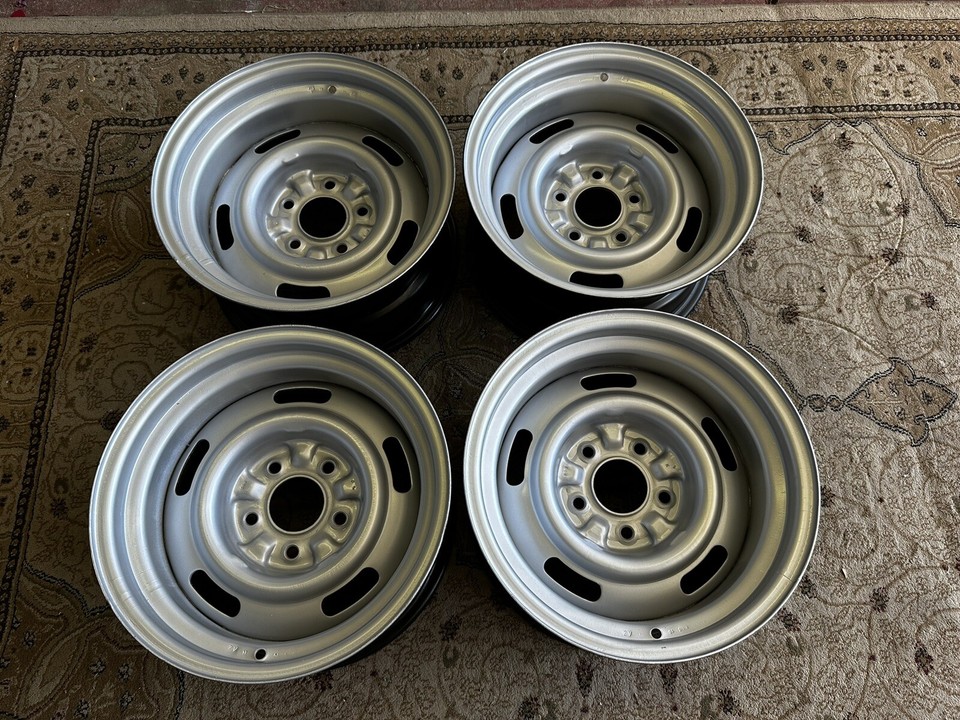 1969-82 Corvette AZ 15x8 OEM Rally Wheels Restored Mismatched Dates ...