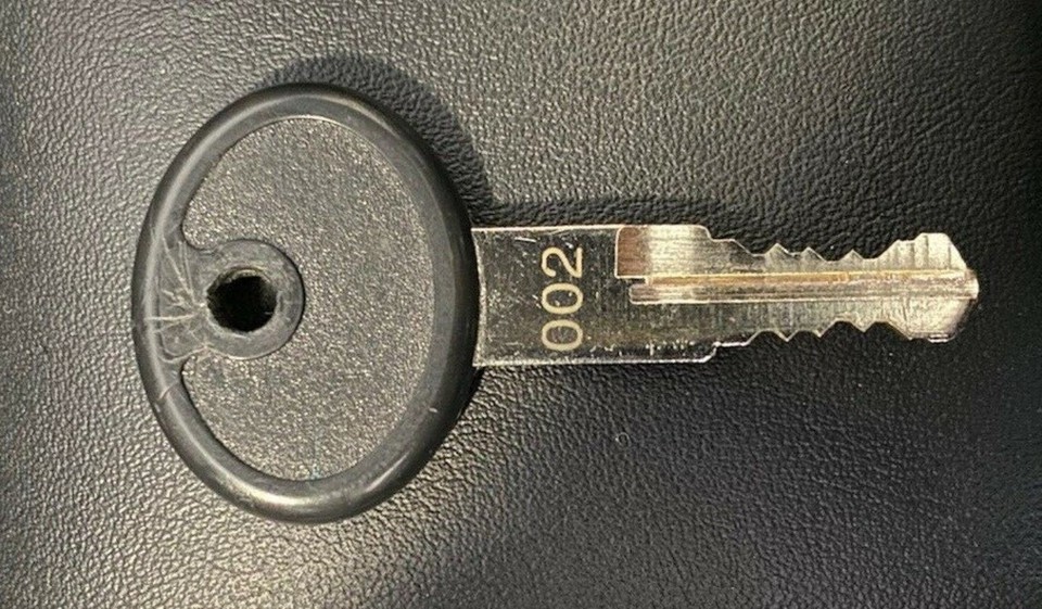 (2) LEER Truck Cap Replacement Keys Cut To Key Code 002 READ Listing | eBay