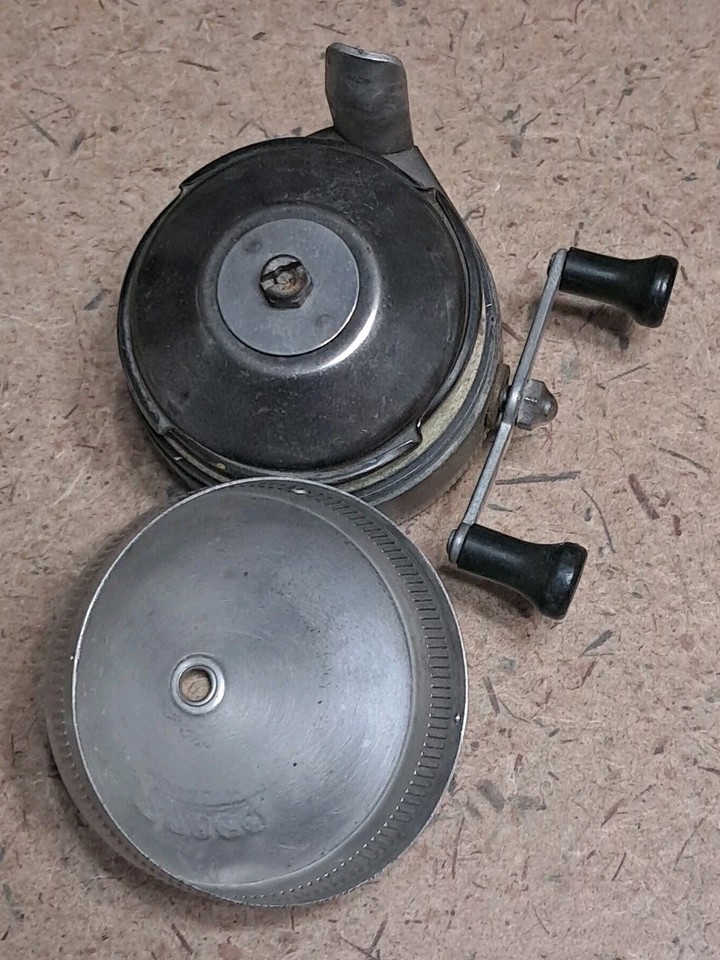 Vtg Zebco Model 11 Marbled Thumb Ball Spincasting Reel Used Tulsa OK B ...