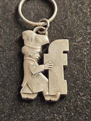 Keyring - Chef Cook ? Letter Initial F - François Franck Françoise | eBay