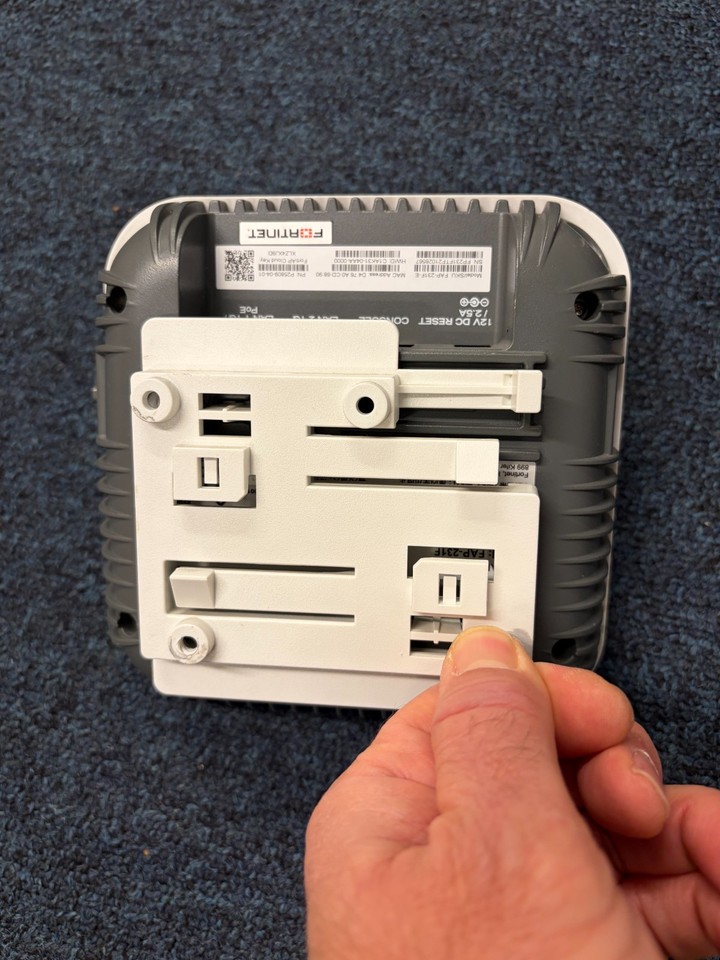 Fortinet FortiAP 231F WiFi 6 with FAP-400-SMNT-20 FortiAP White ...