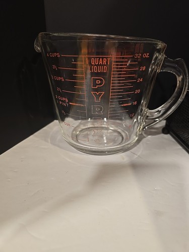 PYREX 4 Cup 1 Quart D Handle Glass Measuring Cup Red 532 Vintage | eBay