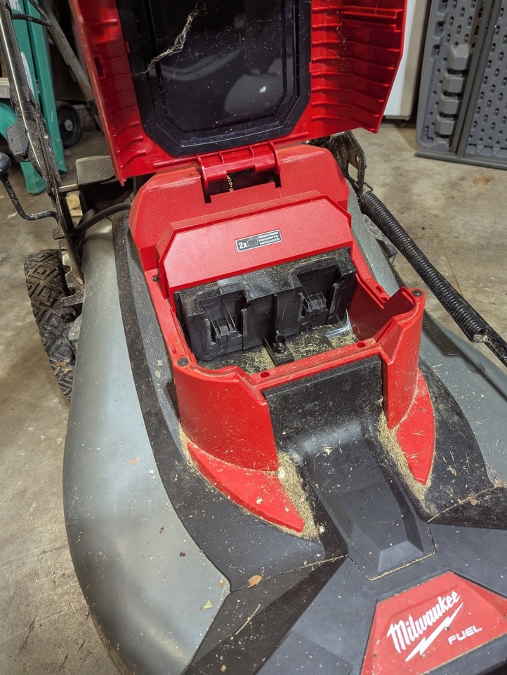 ***HOT*** NEW Milwaukee M18 FUEL 2823-20 21" Self-Propelled Push Mower ...