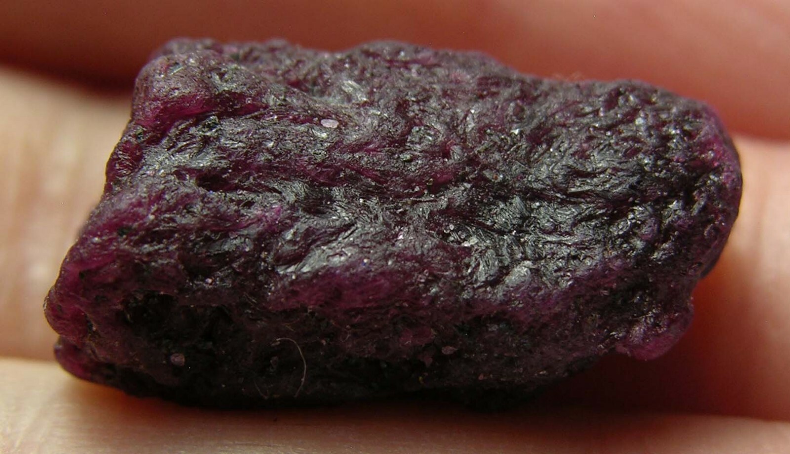 31.25ct India Natural Fluorescent Dark Red Raw Ruby Crystal Specimen 6 ...