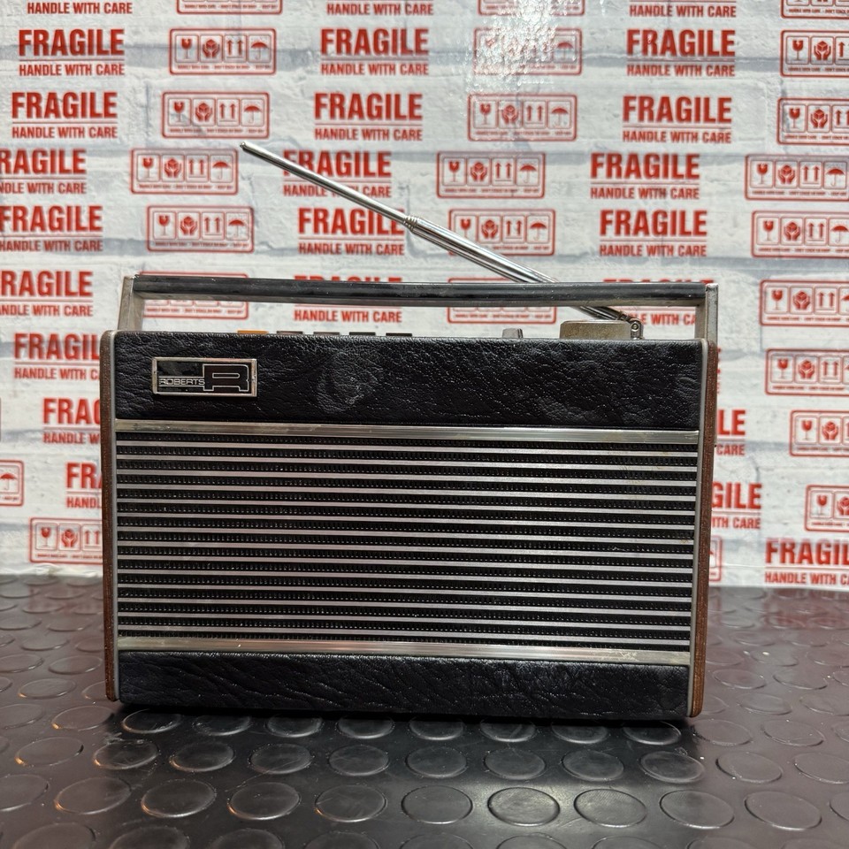 Vintage Roberts Portable Transistor Radio | eBay UK