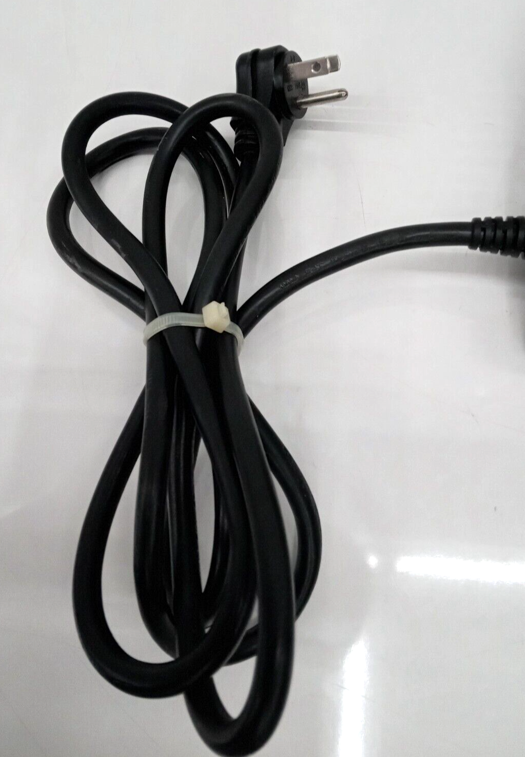 APC Back-ups ES 350 8-outlet Battery Back up Surge Protector Be350r I ...