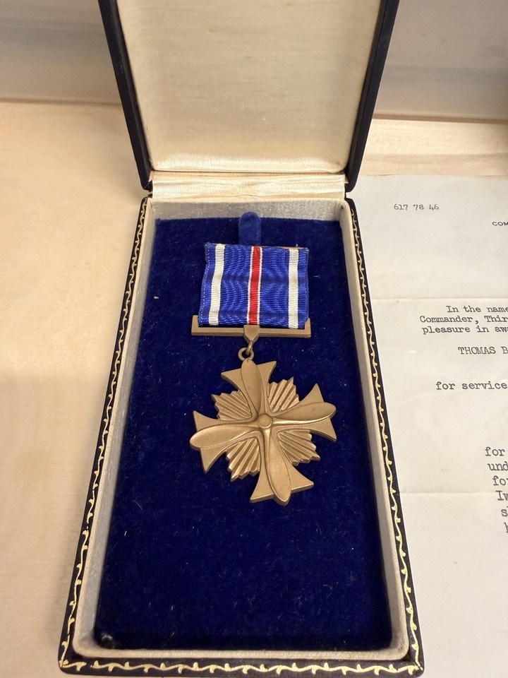 WW2 Navy Iwo Jima Distinguished Flying Cross DFC w/ log book award ...