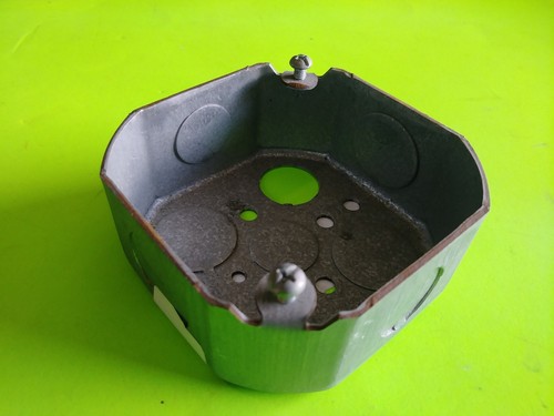 4 x 1.5-In deep 150 Metal Octagon Electrical Box NOS Electrical Boxes ...
