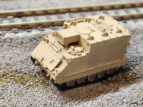 N Scale 1:160 M577 Command Post Carrier Desert Camo - US Army | eBay