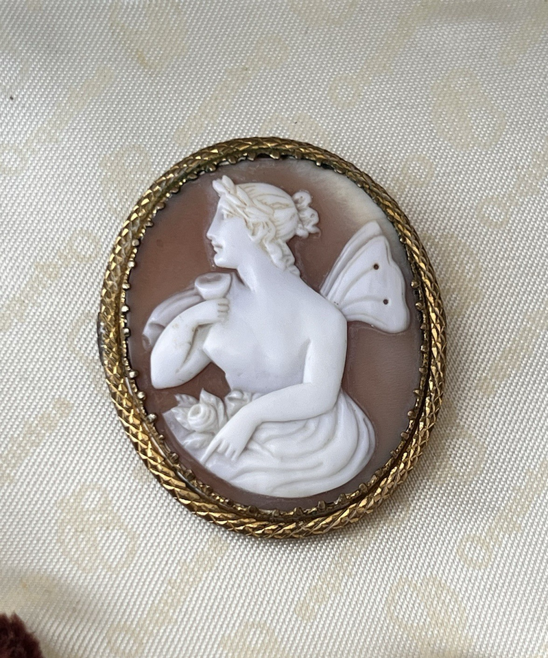 Vtg Edwardian Winged Psyche Cameo Brooch, Sparkly Diamond-cut Gilt ...