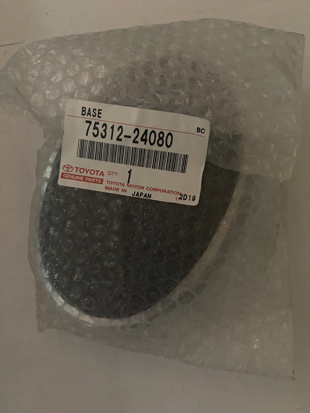 OEM+Toyota+7531224080+Base+Radiator+Grille+Emblem+75312-24080 for sale ...