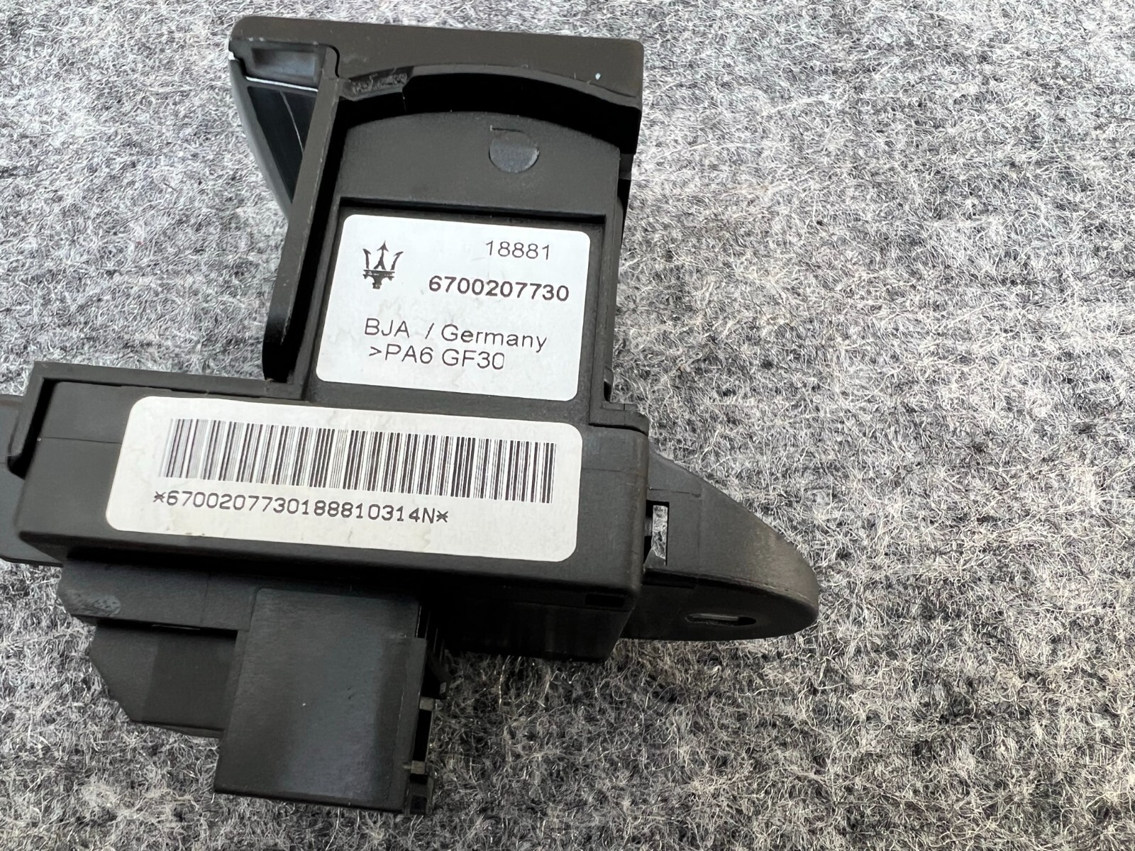 2014+Maserati+Ghibli+S+Q4+%23+670020773+Parking+Brake+Switch+NTO+EPB ...