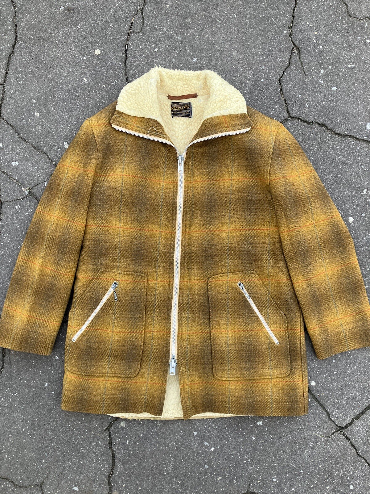~L Vintage 1960s Pendleton Shearling Shadow Plaid Woo… - Gem