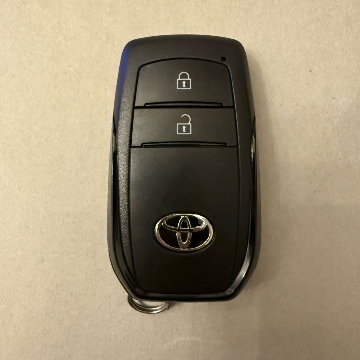 Toyota Genuine 2-Button Smart Key - Used with Scratches, Tested FF5 | eBay