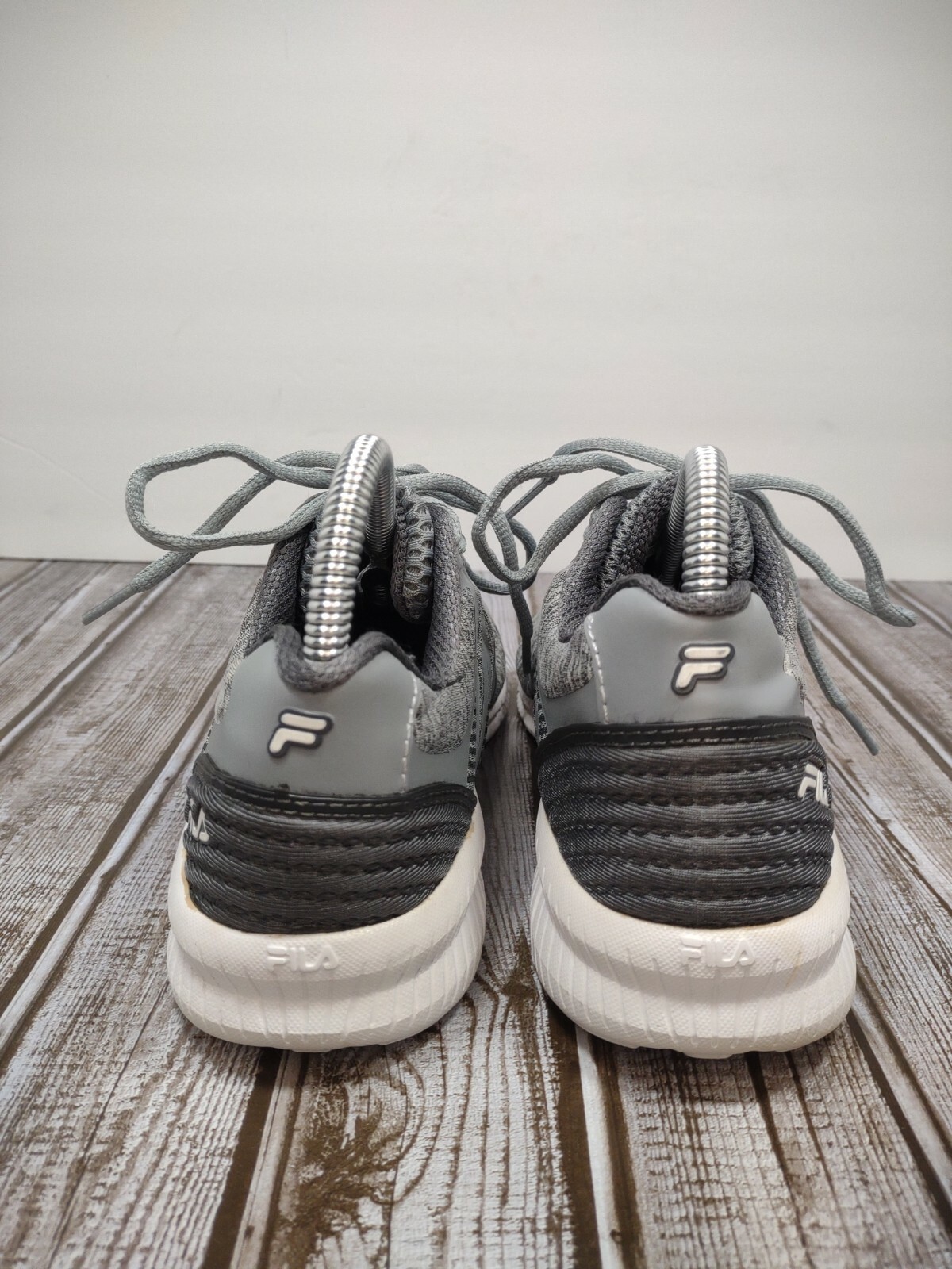 Fila+Women%27s+Gray+Sneaker+Memory+Foam+Lace+Up+5RM00476-063+Size+7 for ...