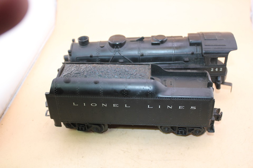 LIONEL O GAUGE No. 242 2-4-2 LOCOMOTIVE & TENDER LIONEL LINES | eBay