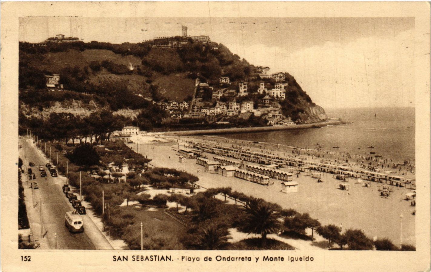 CPA AK Espagne SAN SEBASTIAN - Playa de Ondarreta y Monte Igueldo ...