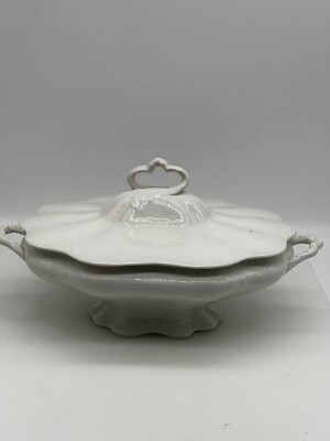 Tureens - Tureen Vegetable Dish