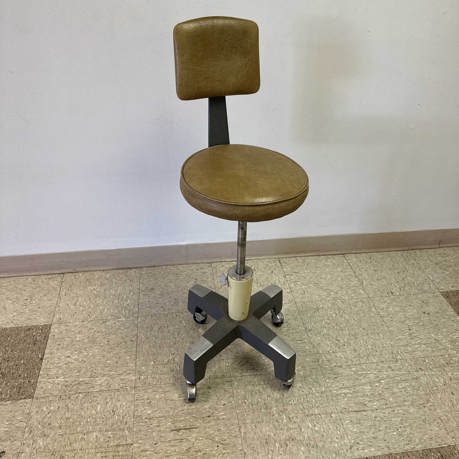 Vintage Doctor Dental Swivel Chair on Casters by American Optical NICE ...