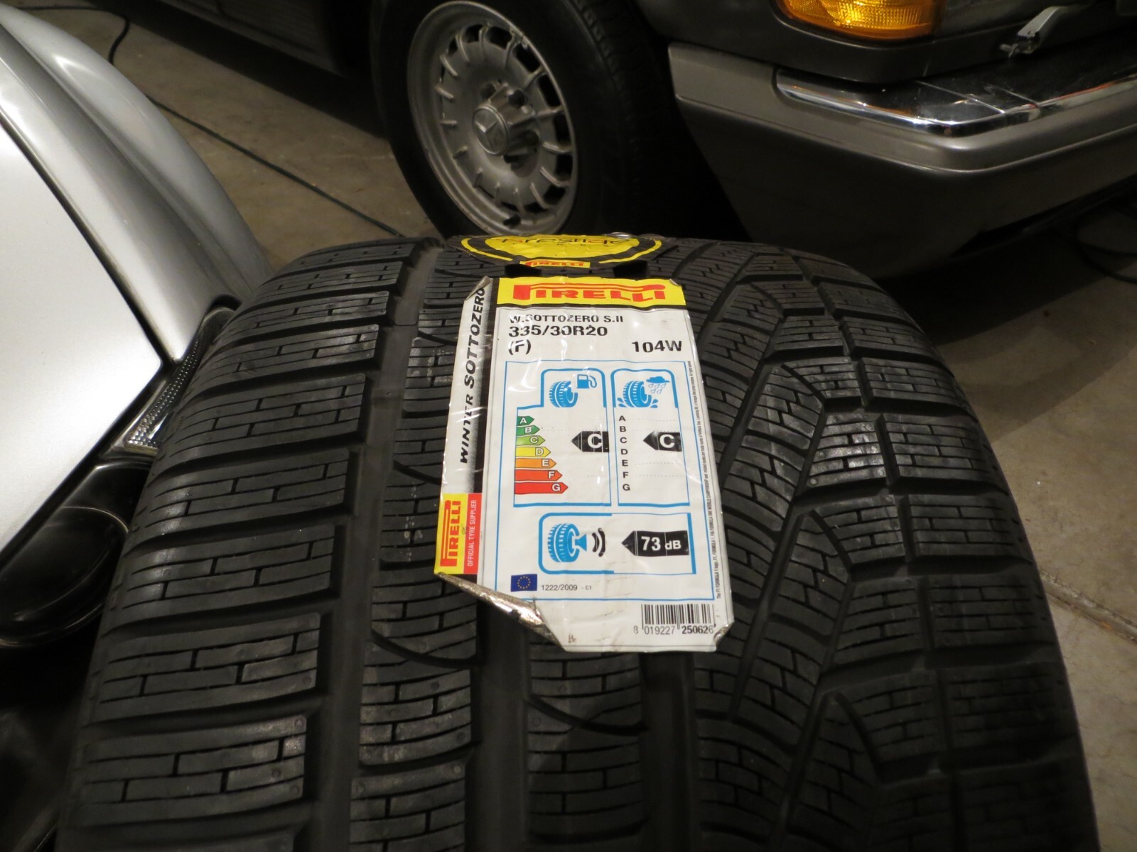 NEW 1 ONE PIRELLI SOTTOZERO WINTER 270 SERIE II 335/30R20 FERRARI 335 ...