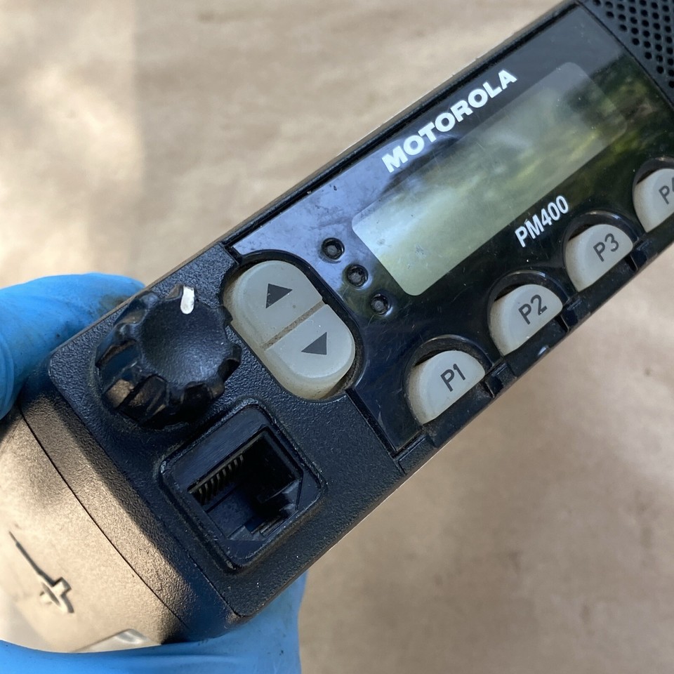 Motorola PM400 UHF 438-470 MHz 64 Channel 25 Watt | eBay